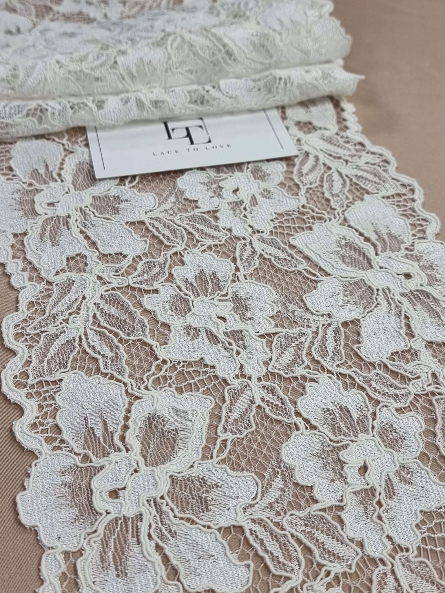 Ivory Chantilly lace trimming - Lace To Love