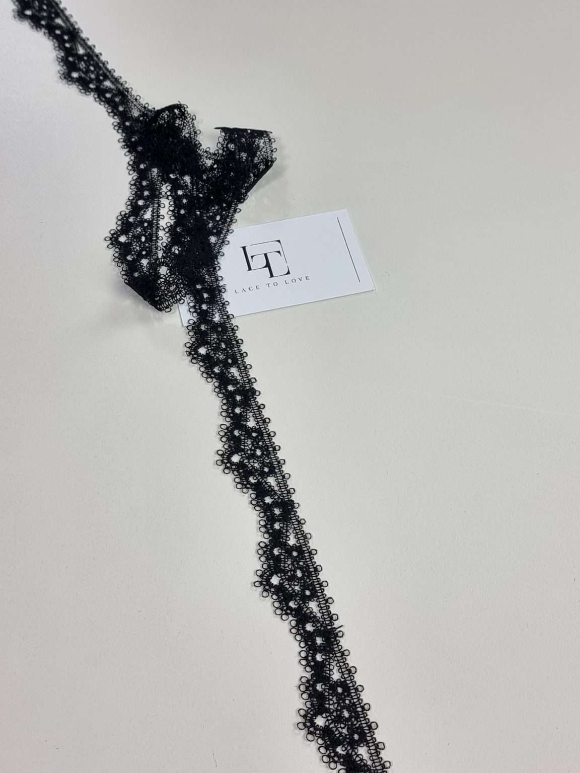 Lace fabrics and clothing shop - Lace To Love