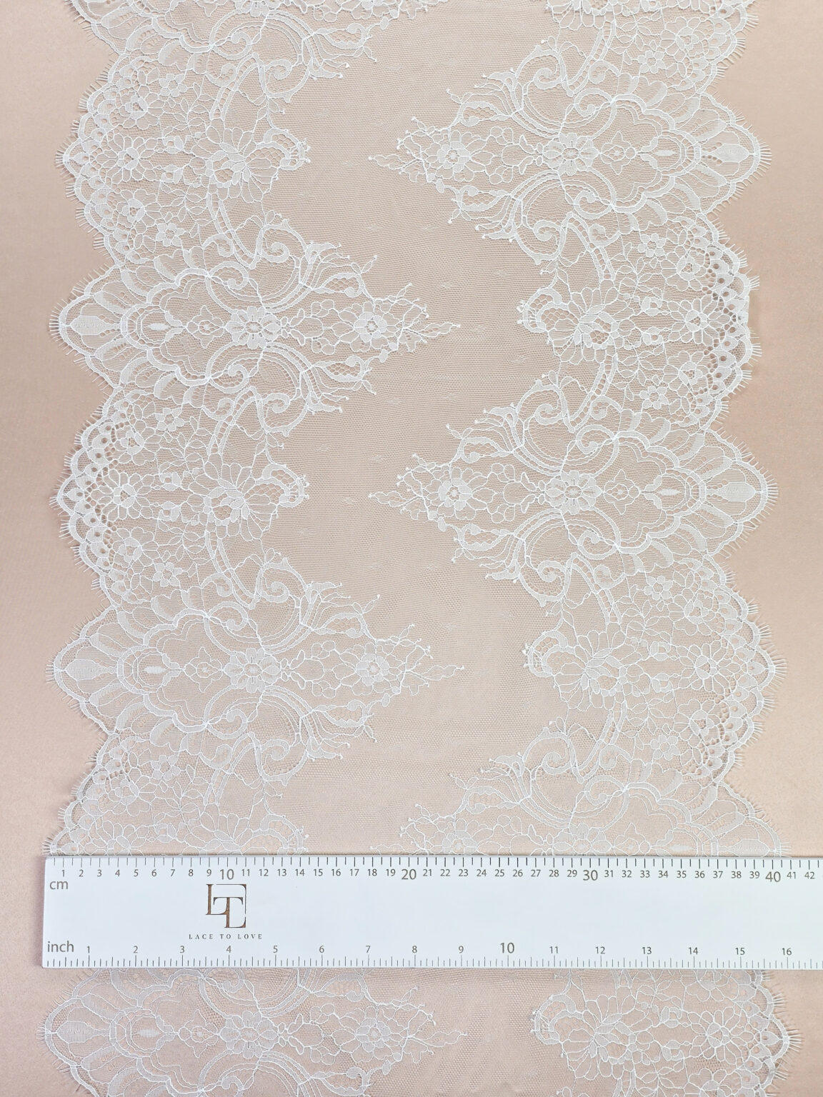 Ivory Chantilly lace trimming - Lace To Love