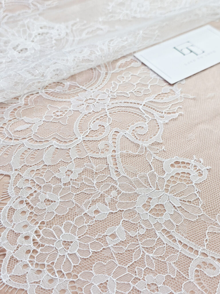 Ivory Chantilly lace trimming - Lace To Love