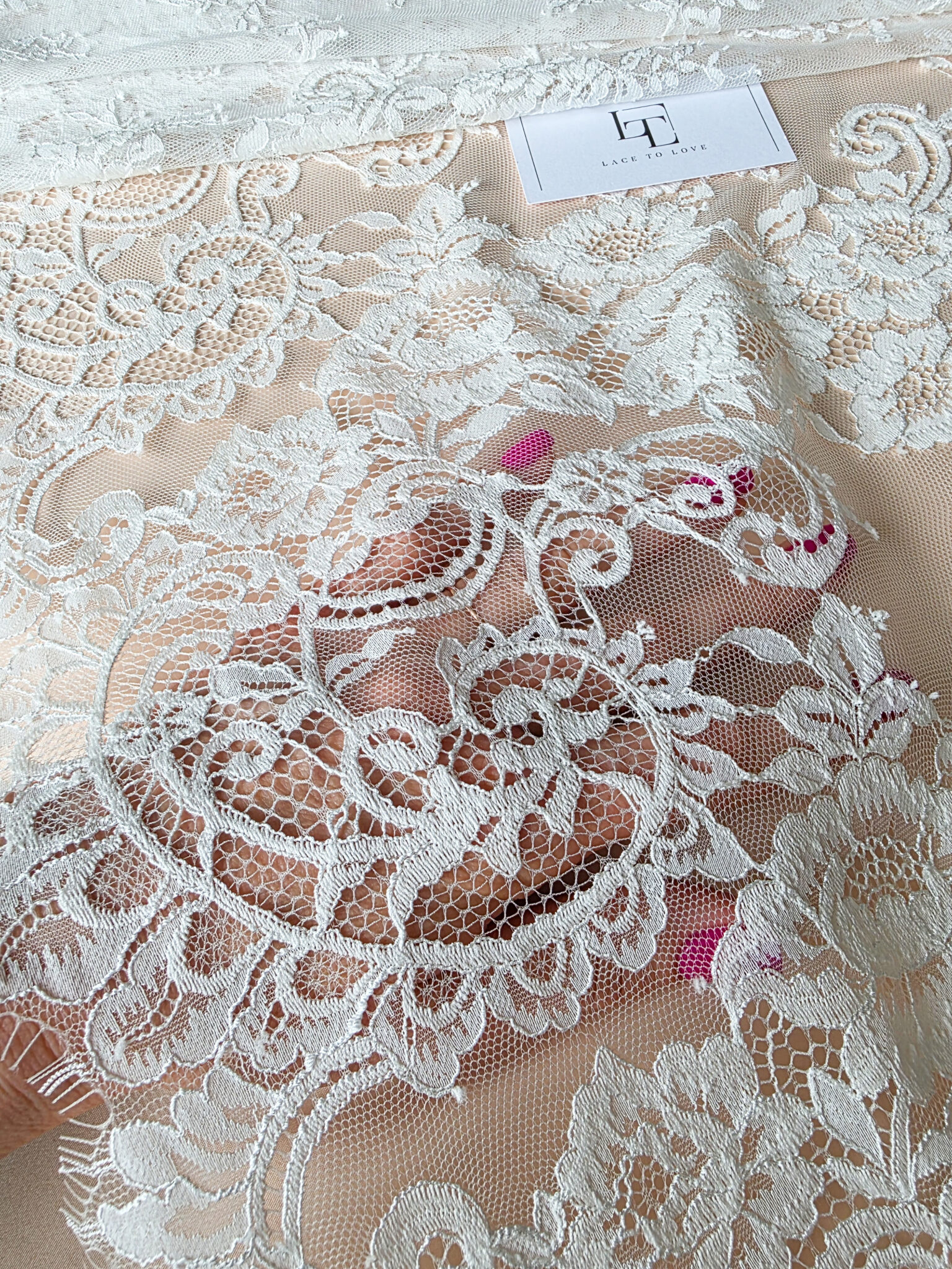 Wedding lace fabrics - Lace To Love