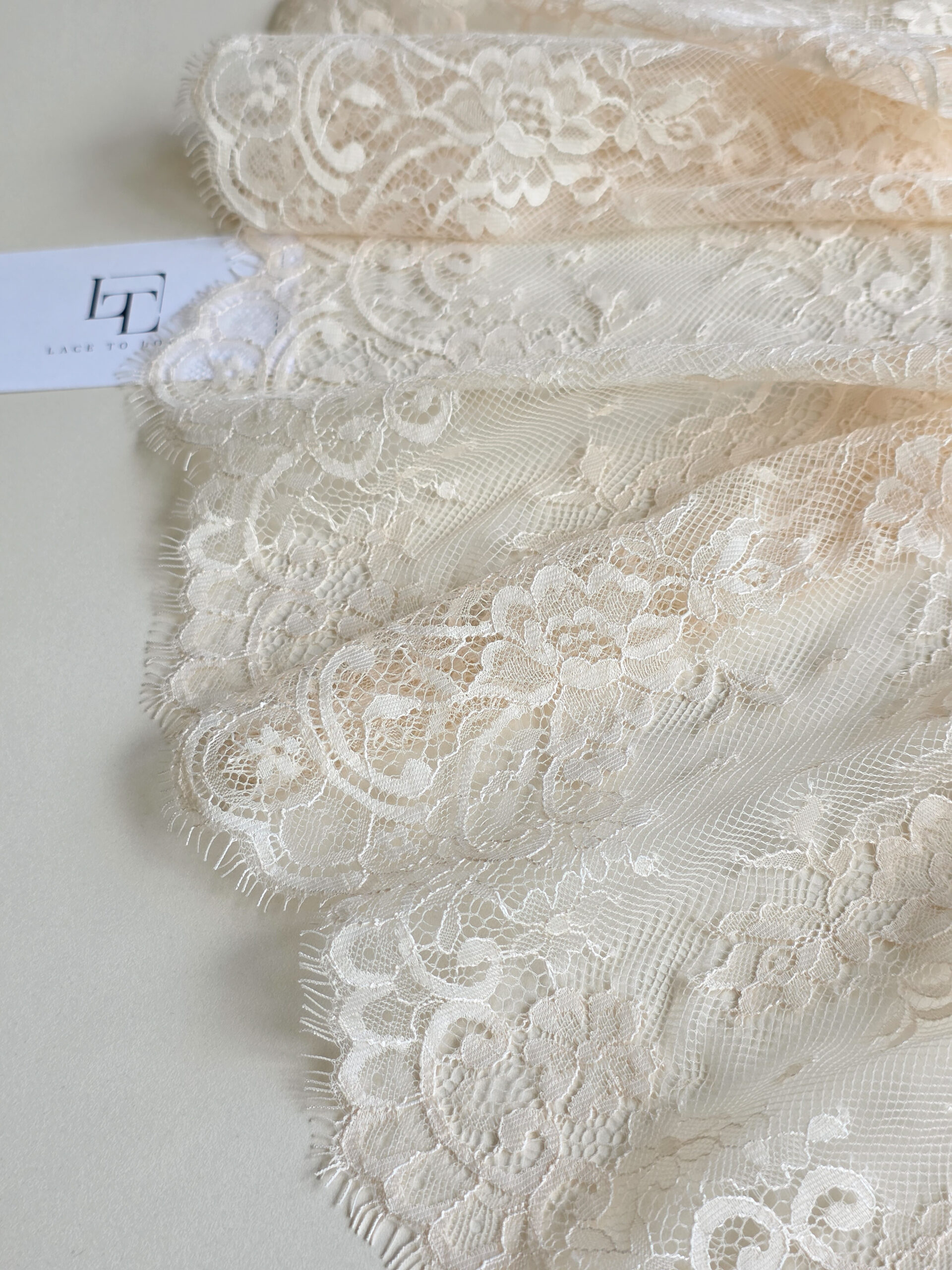 Lace trimmings - Lace To Love