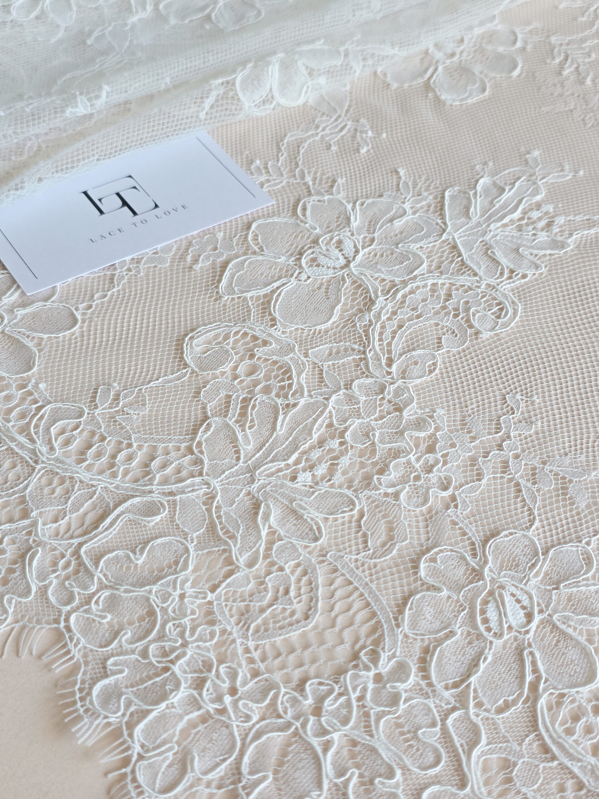Ivory Chantilly lace fabric with cord - Lace To Love